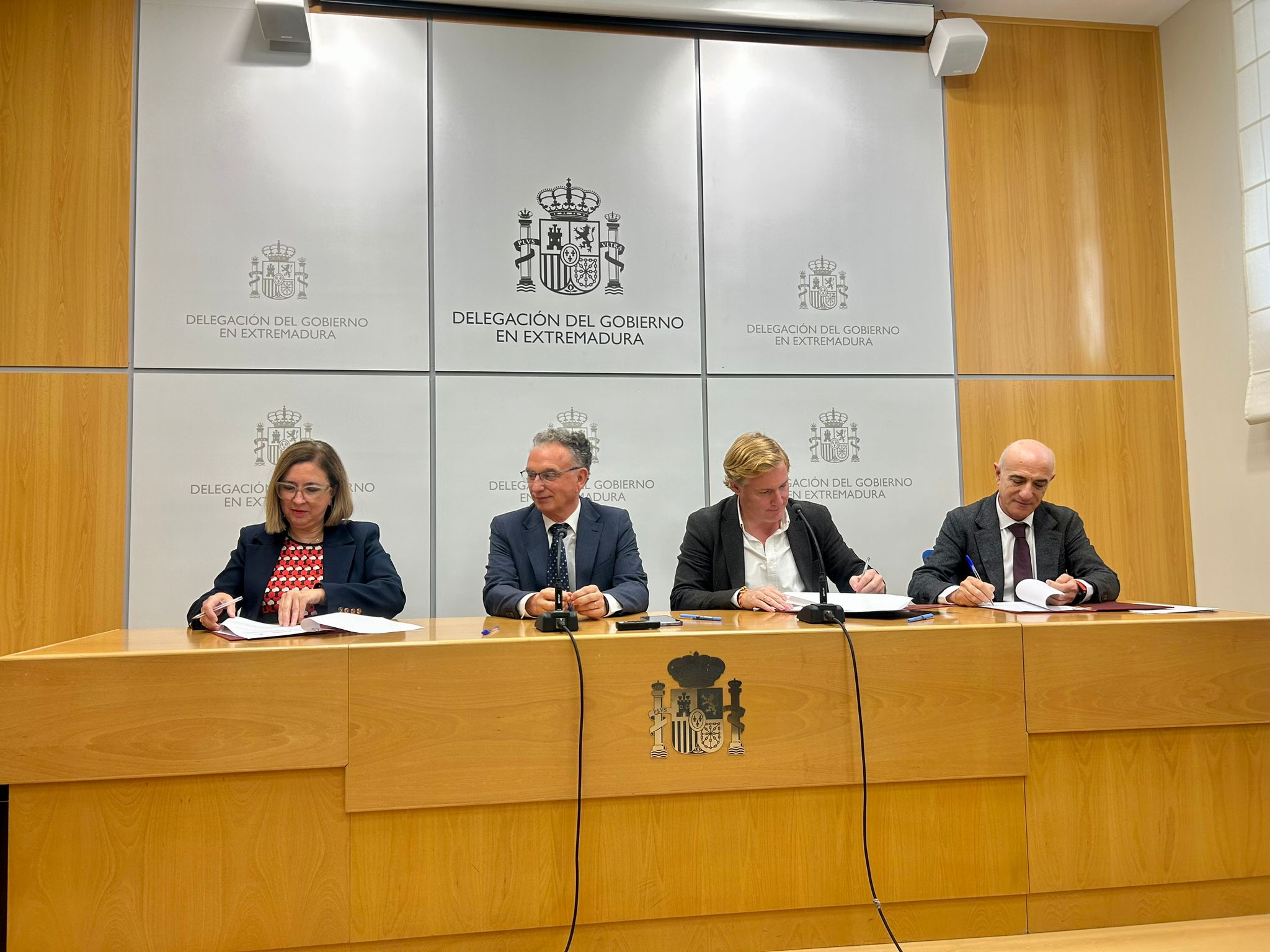 20241113 Junta, Ayuntamiento de Badajoz y Delegación del Gobierno firman el protocolo para ...